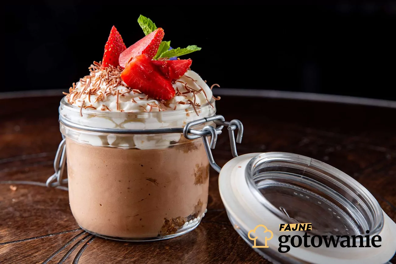 Keto deser z mascarpone - przepis Magdy Panek